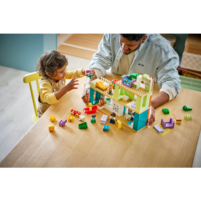 LEGO 3 in 1 Modern Family House with Figures Set 10470 | Brick Owl