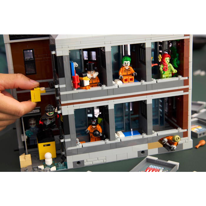 LEGO Arkham Asylum Set 76300 | Brick Owl - LEGO Marketplace