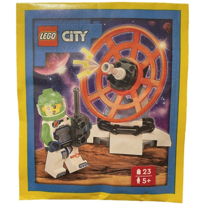 LEGO Astronaut with Equipment Set 952411 | Brick Owl - LEGO Marketplace