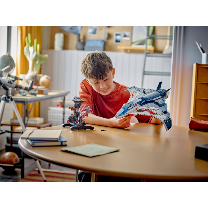 LEGO Avengers: Age of Ultron Quinjet Set 76325 | Brick Owl - LEGO ...