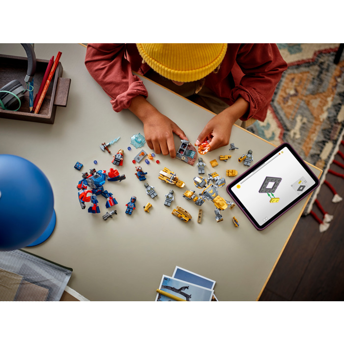 LEGO Avengers: Endgame Thor vs. Chitauri Set 76322 | Brick Owl - LEGO ...