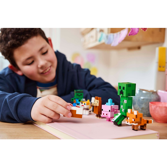 LEGO Baby Pig's Birthday Celebration Set 21281 | Brick Owl - LEGO ...