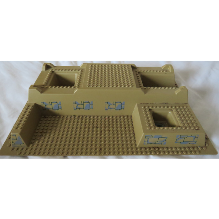 LEGO Baseplate 32 x 48 with Level Front with Stone Walls Sticker (51542 ...