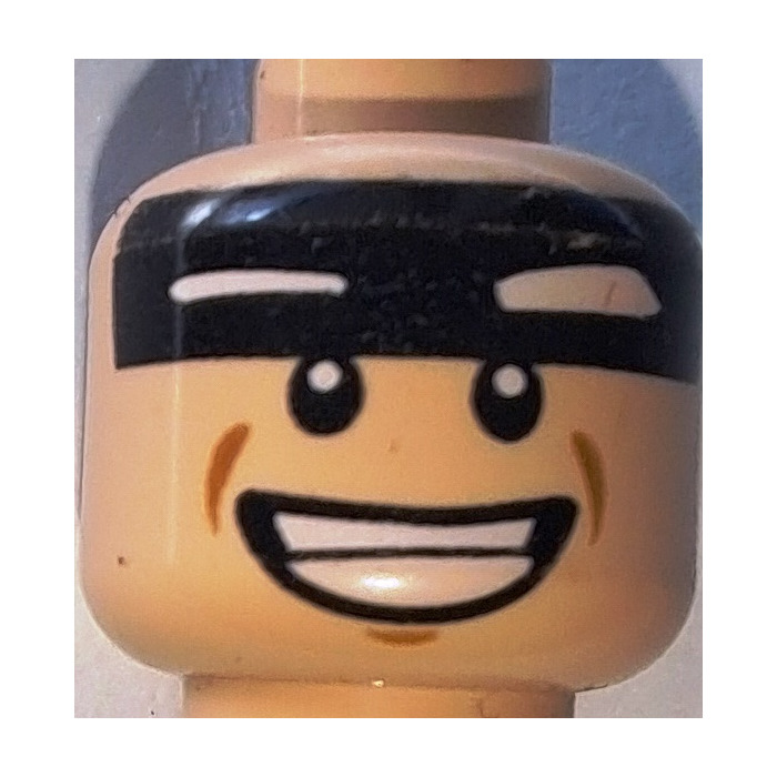 LEGO Batman with Black Suit and Yellow Belt with Grin / Scared Face ...