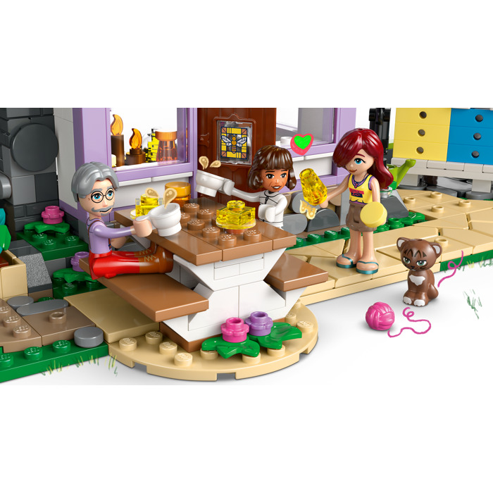 LEGO Beekeepers' House and Flower Garden Set 42669 | Brick Owl - LEGO ...