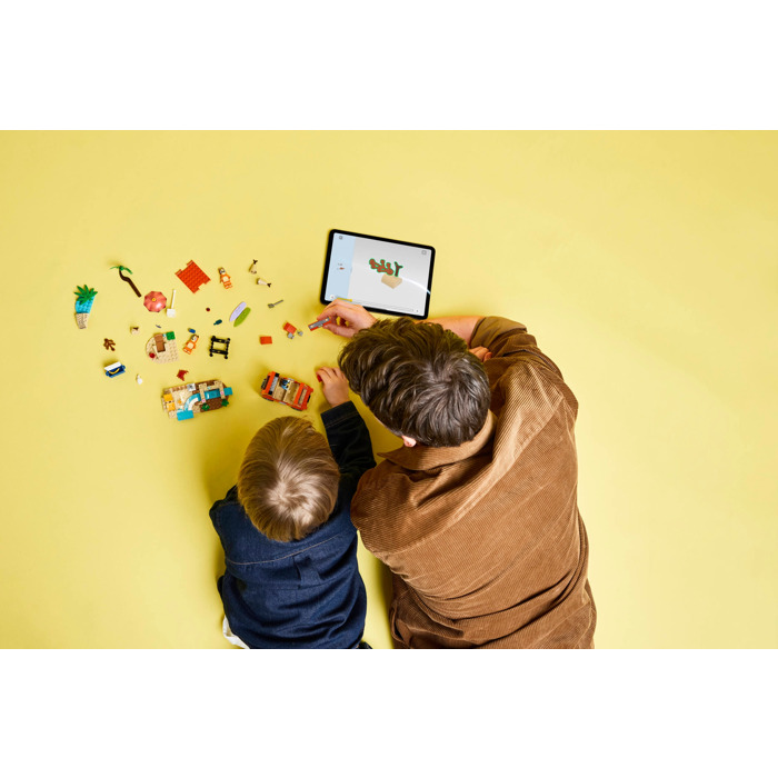 LEGO Bluey's Beach & Family Car Trip Set 11202 | Brick Owl - LEGO ...