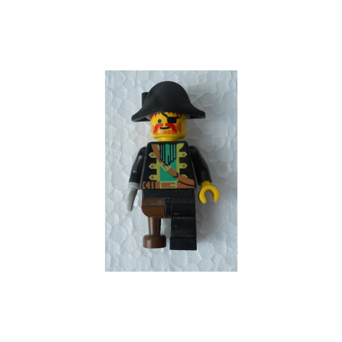 LEGO Captain Redbeard with Plain Hat Minifigure | Brick Owl - LEGO ...