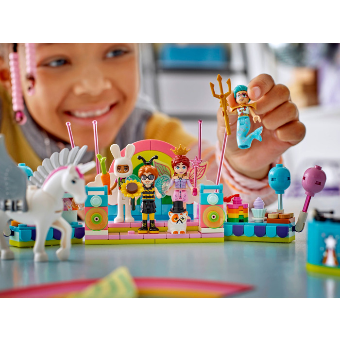 LEGO Costume Party Set 42661 | Brick Owl