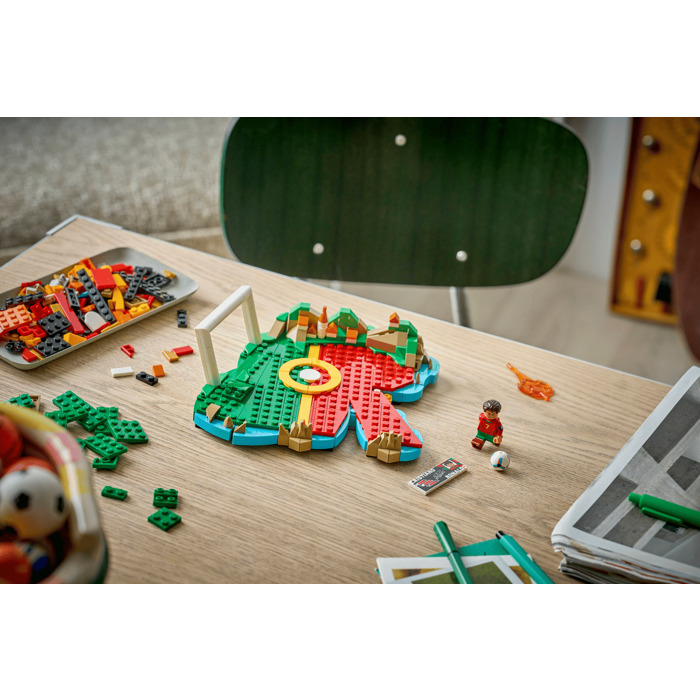 LEGO Cristiano Ronaldo – Football Highlights Set 43012 | Brick Owl