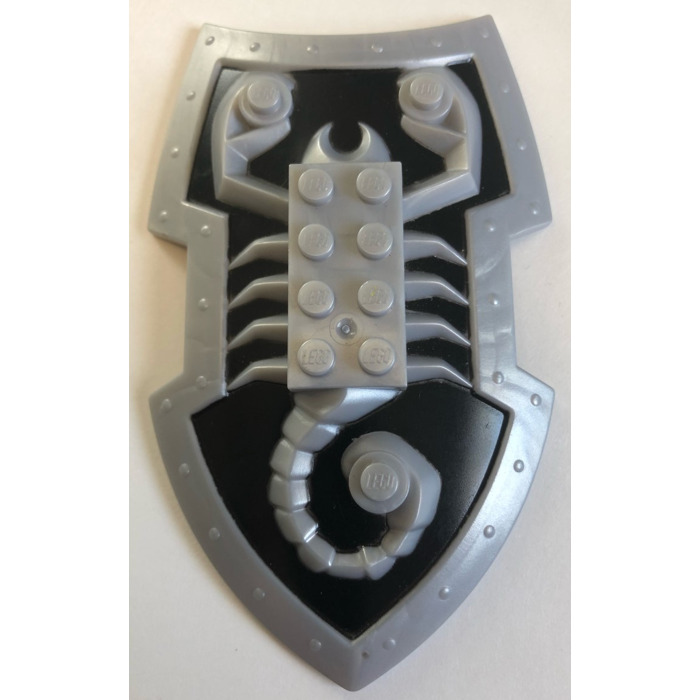 LEGO Curved Shield with Vladek Scorpion on Black (50657) | Brick Owl ...