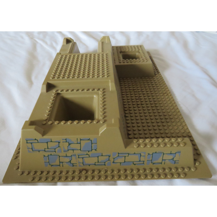LEGO Dark Tan Baseplate 32 x 48 with Level Front with Stone Walls ...
