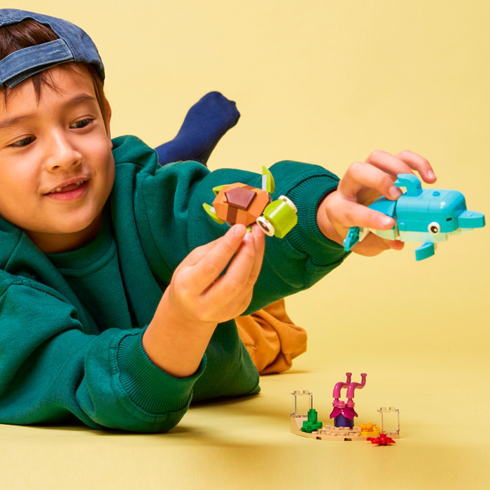 LEGO Dolphin and Turtle Set 31128 | Brick Owl