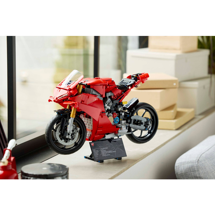 LEGO Ducati Panigale V4 S Motorcycle Set 42202 | Brick Owl - LEGO ...