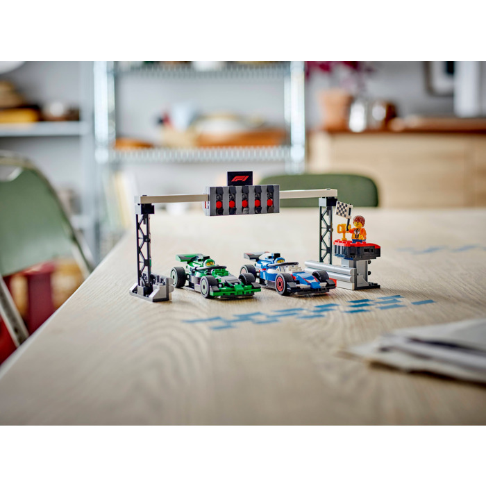 LEGO F1 Grid with VCARB & Sauber Race Cars Set 60474 | Brick Owl - LEGO ...