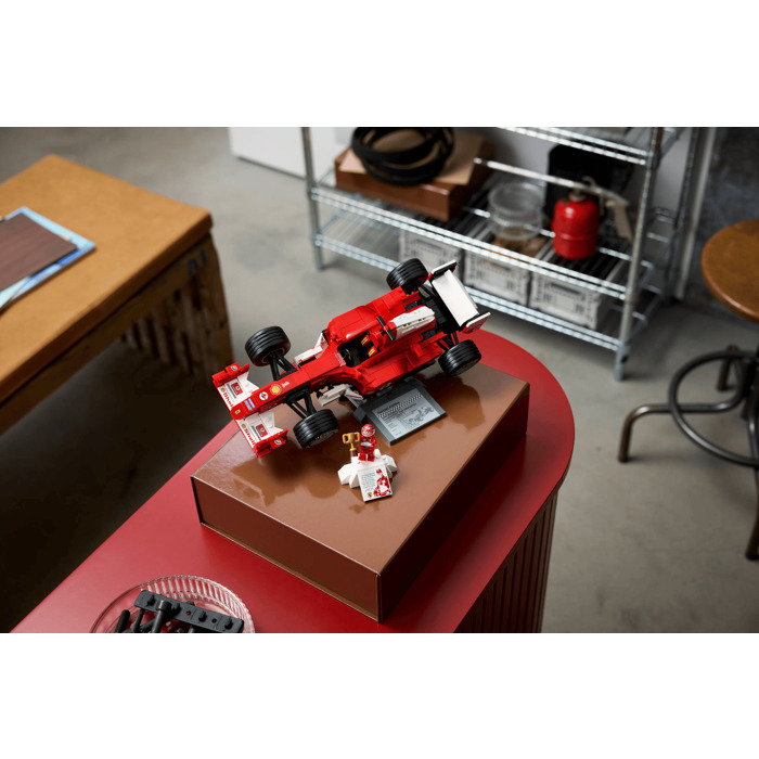 LEGO Ferrari F2004 & Michael Schumacher Set 11375 | Brick Owl
