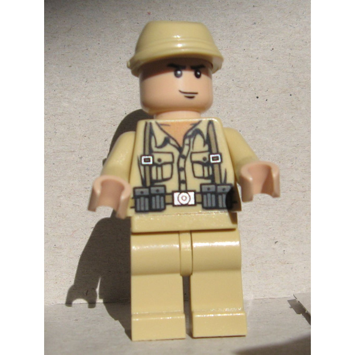LEGO German Soldier with Cavalry Cap and Smirk Minifigure | Brick Owl ...