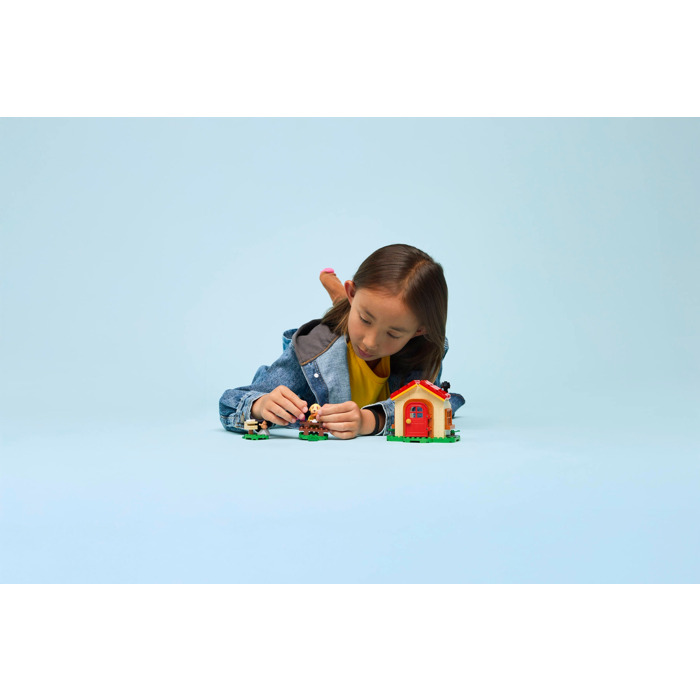 LEGO Goldie's Cosy House Set 77058 | Brick Owl - LEGO Marketplace