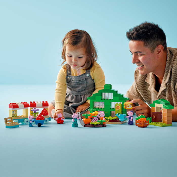 LEGO Grandpa Pig's Garden and Greenhouse Set 10461 | Brick Owl