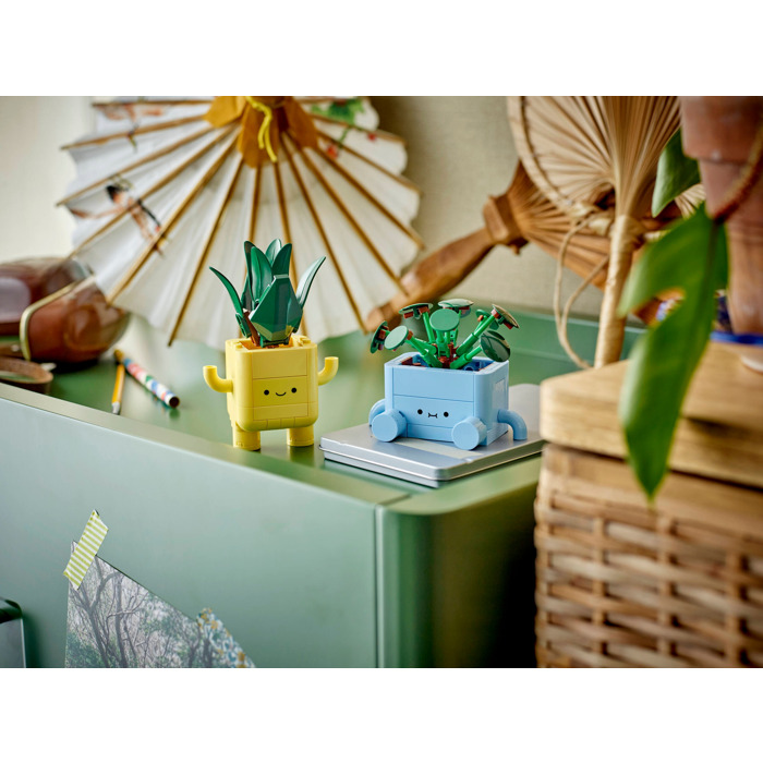 LEGO Happy Plants Set 10349 | Brick Owl - LEGO Marketplace