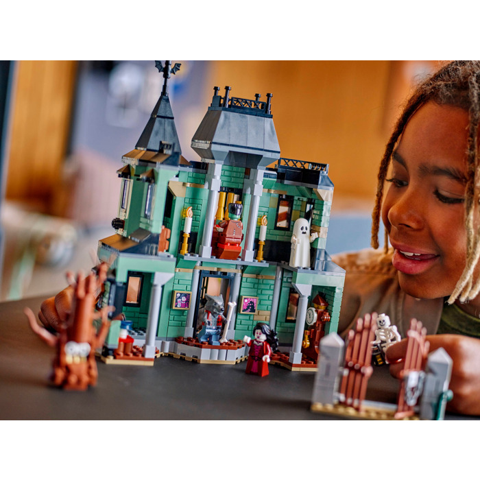 LEGO Haunted Mansion Set 31167 | Brick Owl