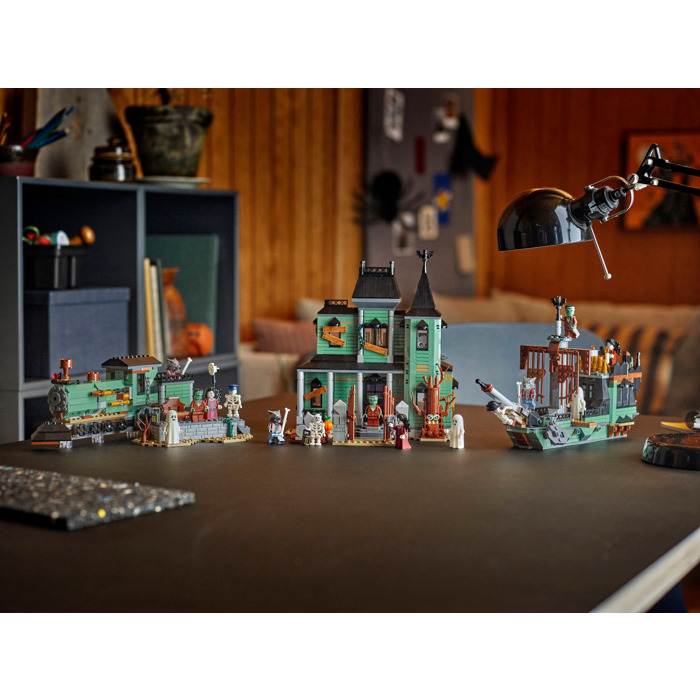 LEGO Haunted Mansion Set 31167 | Brick Owl - LEGO Marketplace