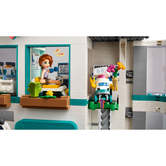 LEGO Heartlake City Hospital Set 42621 | Brick Owl