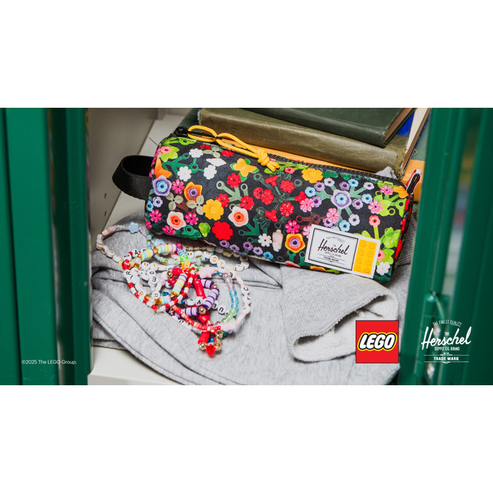 LEGO Herschel Settlement Pencil Case – Scavenger Hunt Meadow (5009291 ...