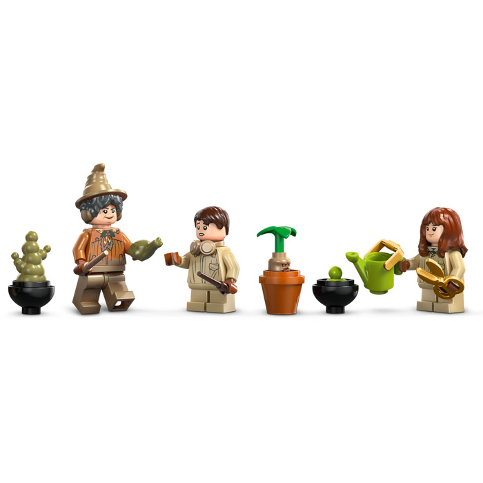 LEGO Hogwarts Castle: Herbology Class Set 76445 | Brick Owl - LEGO ...