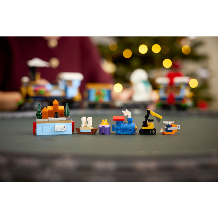 LEGO Holiday Express Train 10361 | Brick Owl