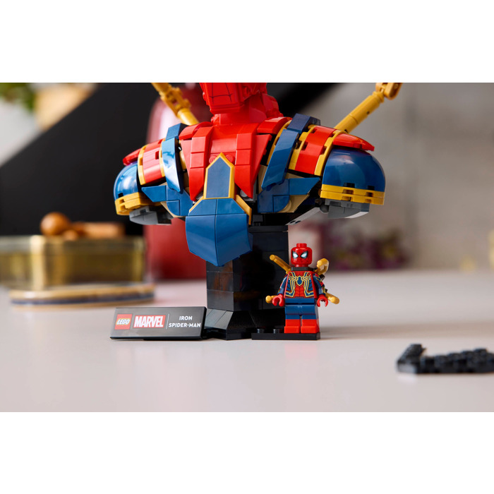 LEGO Iron Spider-Man Bust Set 76326 | Brick Owl - LEGO Marketplace