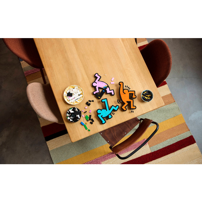 LEGO Keith Haring - Dancing Figures Set 31216 | Brick Owl - LEGO ...