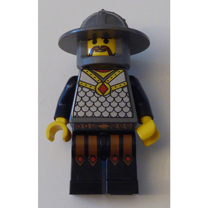 LEGO Knight with Scale Mail and Red Amulet Minifigure | Brick Owl ...
