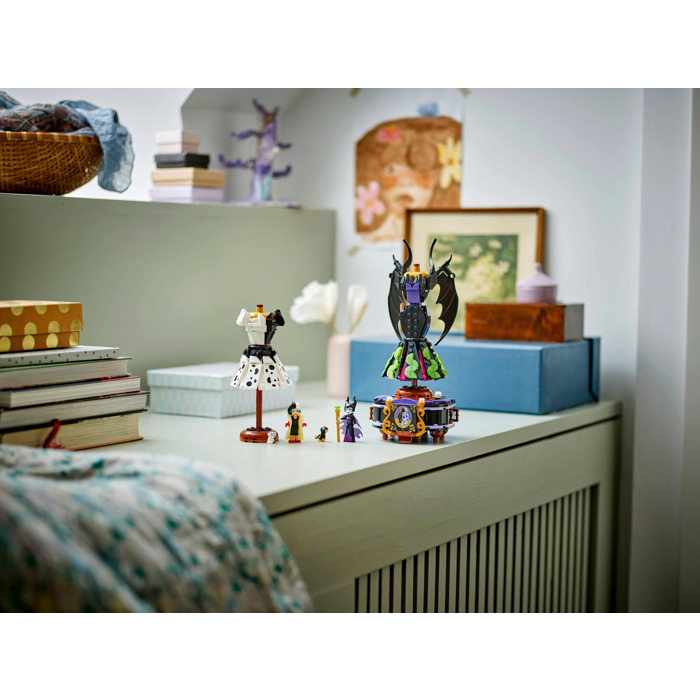 LEGO Maleficent's and Cruella De Vil's Dresses Set 43262 | Brick Owl ...