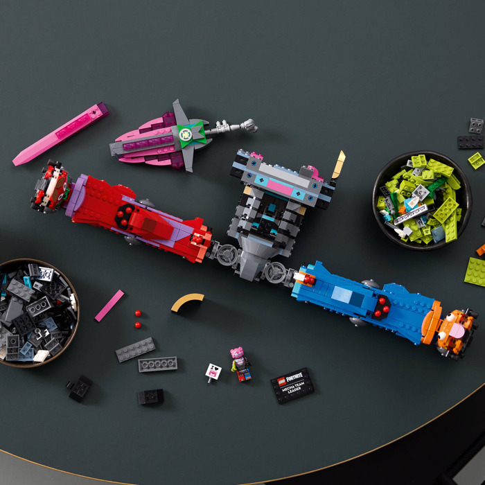 LEGO Mecha Team Leader Set 77078 | Brick Owl - LEGO Marketplace