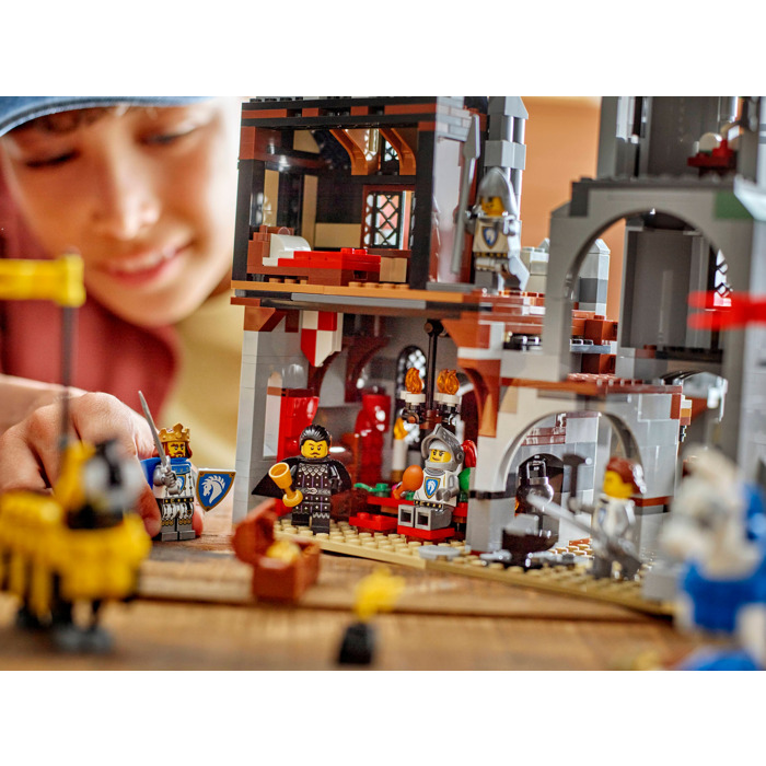 LEGO Medieval Horse Knight Castle Set 31168 | Brick Owl - LEGO Marketplace