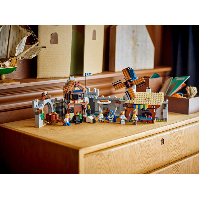 LEGO Medieval Horse Knight Castle Set 31168 | Brick Owl - LEGO Marketplace