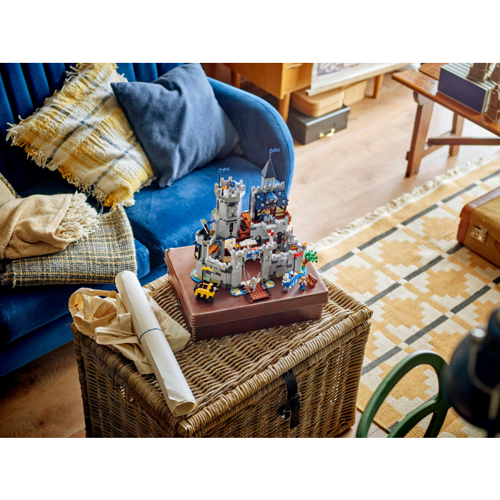 LEGO Medieval Horse Knight Castle Set 31168 | Brick Owl - LEGO Marketplace