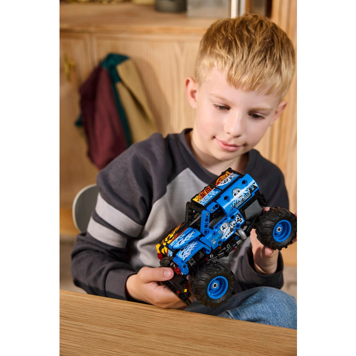 LEGO Monster Jam Grave Digger Set 42219 | Brick Owl