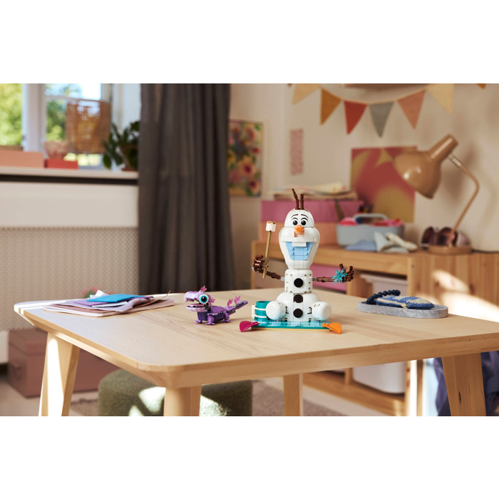 LEGO Olaf and Bruni's Picnic Fun Set 43287 | Brick Owl