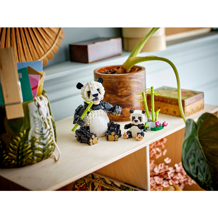 LEGO Panda Family Set 31165 | Brick Owl - LEGO Marketplace