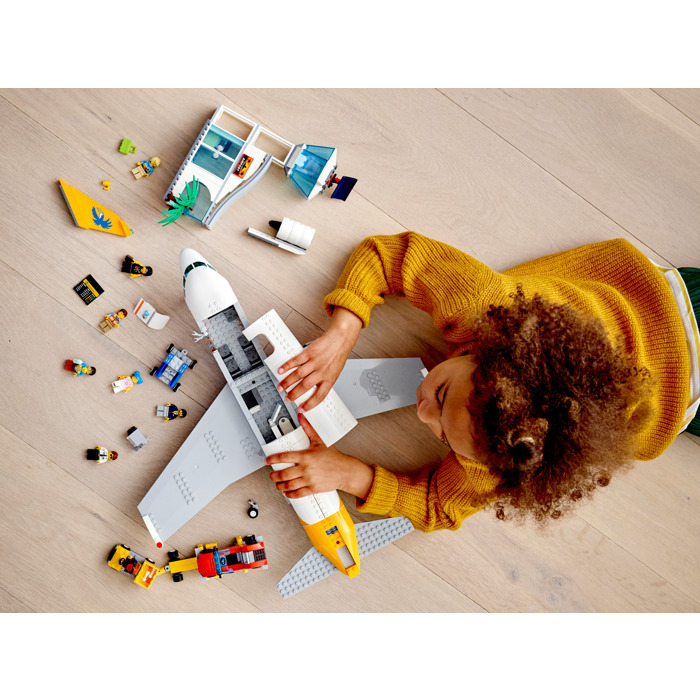 LEGO Passenger Airplane Set 60262 | Brick Owl