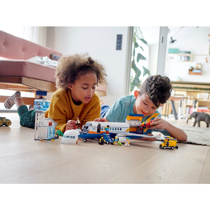LEGO Passenger Airplane Set 60262 | Brick Owl
