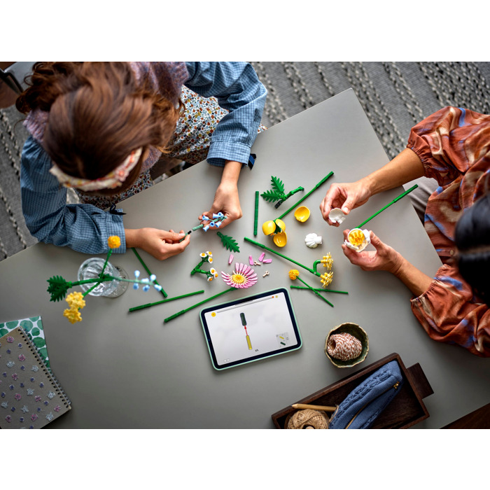 LEGO Petite Sunny Bouquet Set 10347 | Brick Owl - LEGO Marketplace