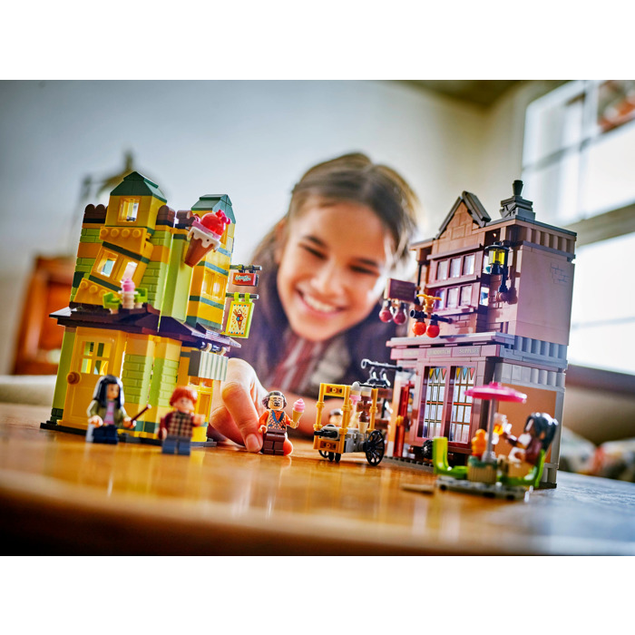 LEGO Quality Quidditch Supplies & Ice Cream Parlour Set 76452 | Brick ...