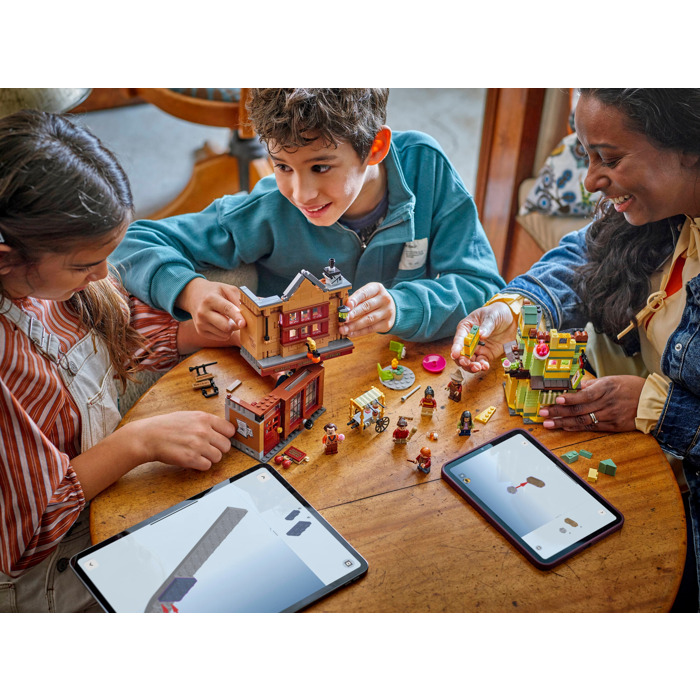 LEGO Quality Quidditch Supplies & Ice Cream Parlour Set 76452 | Brick ...