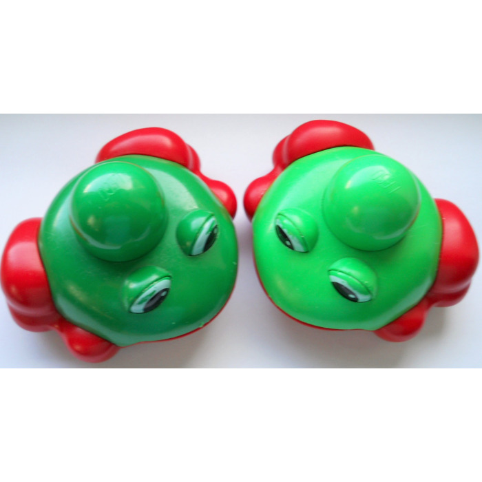 LEGO Red Primo Squirting Frog (76174 / 76204) | Brick Owl