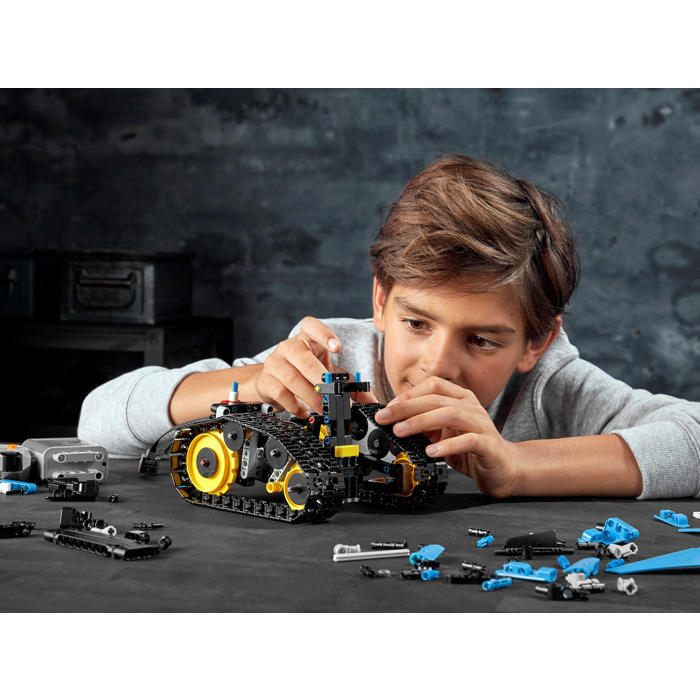 LEGO Remote-Controlled Stunt Racer Set 42095 | Brick Owl - LEGO Marketplace