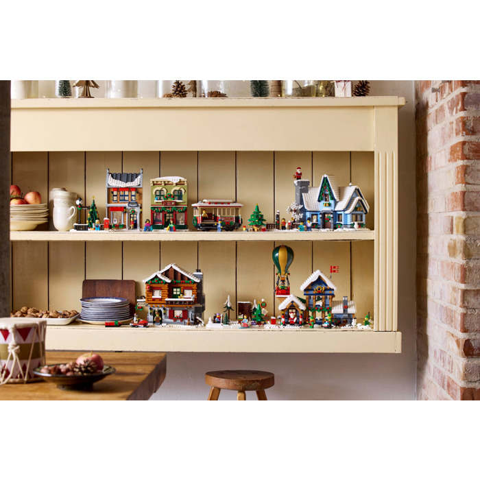 LEGO Santa's Post Office Set 10339 | Brick Owl - LEGO Marketplace