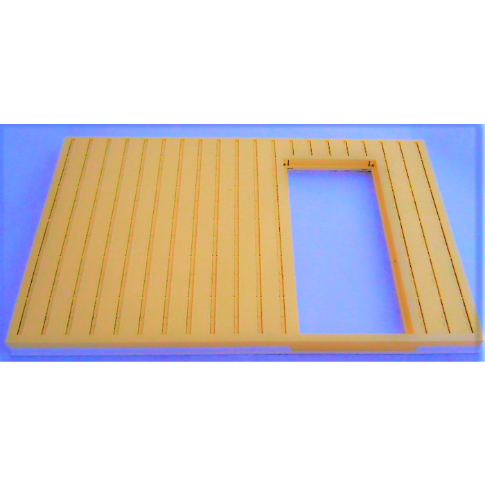 LEGO Scala Wall 40 x 2 x 22.7 with Door with White Tudor Frame on Light ...