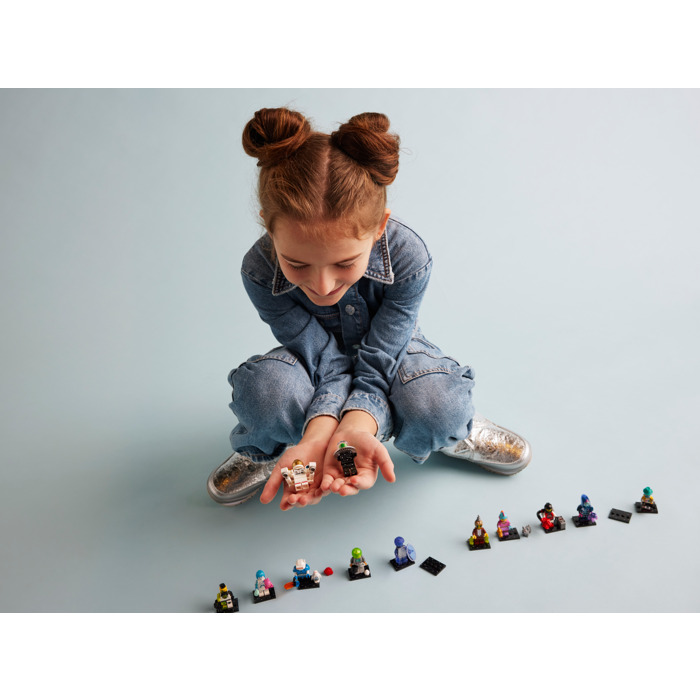 LEGO Series 26 Space Collectable Minifigures Random Pack Set 71046-0 ...